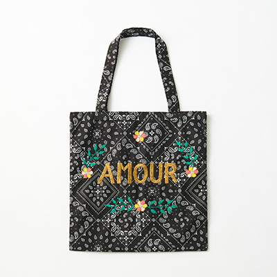LILI et NENE CSAO（サオ） CSAO Embroidered Lisette bag AMOUR